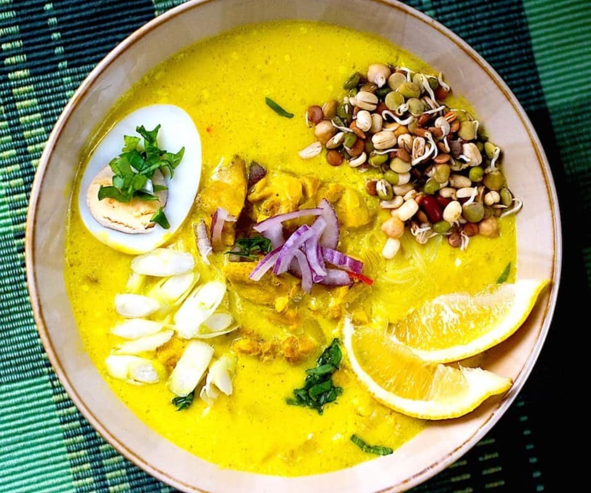 The Hirshon Burmese Mohinga - မုန့်ဟင်းခါး - The Food Dictator