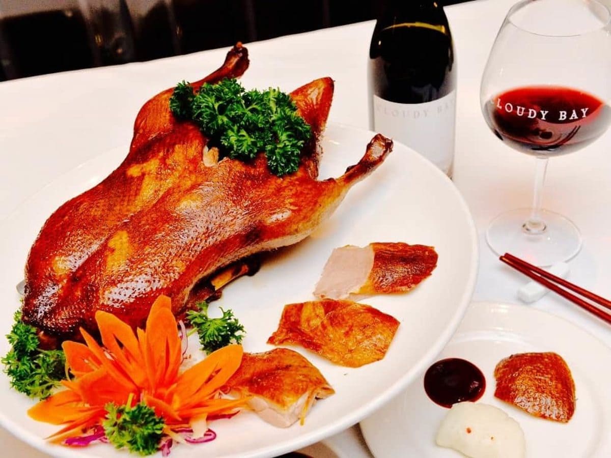 The Hirshon Sichuan Tea And Camphor-Smoked Duck - 樟茶鸭 - The Food Dictator