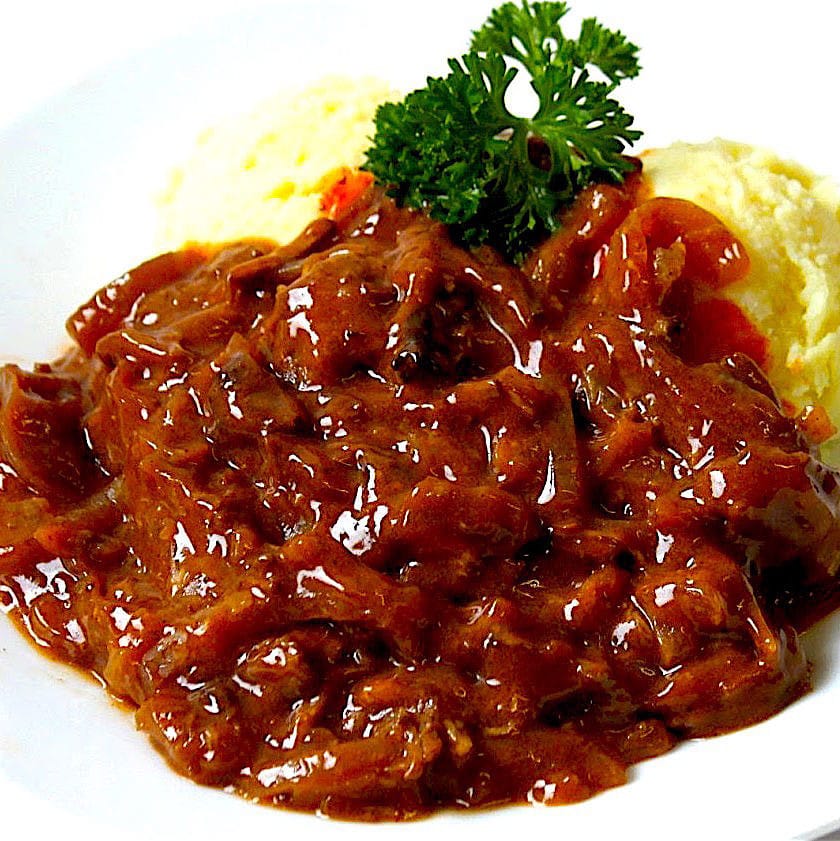 The Hirshon Dutch Beef Stew - Hachée - The Food Dictator