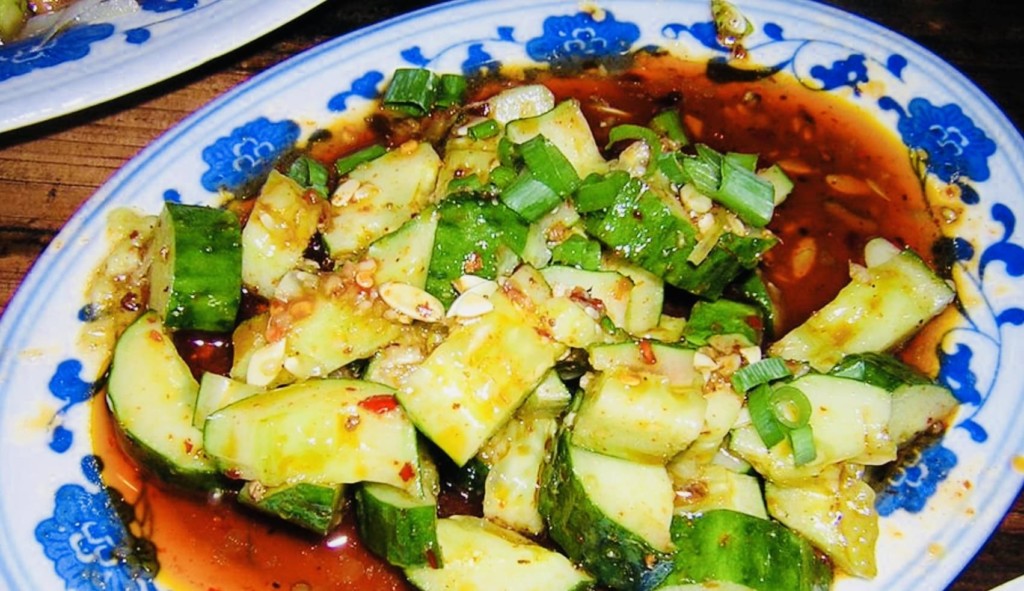 The Hirshon Hunanese Smashed Cucumber Salad - 拍黄瓜 - The Food Dictator