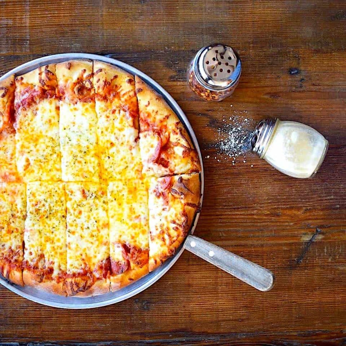 The Hirshon Quad City-Style Pizza - The Food Dictator