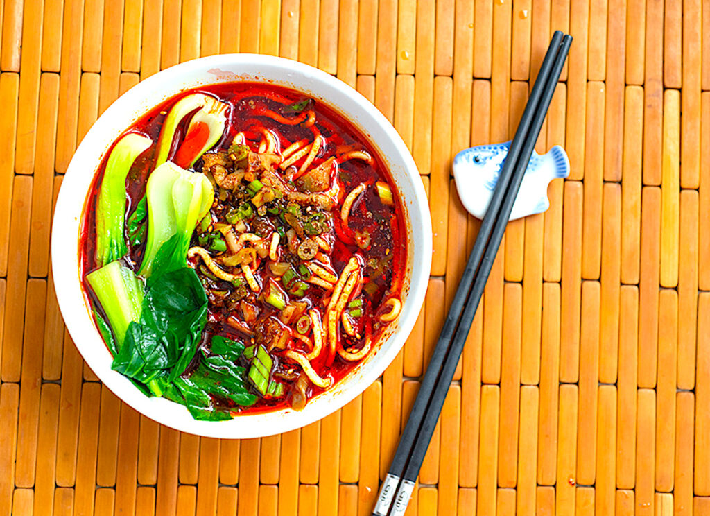 The Hirshon Spicy Sichuan Chongqing Noodles - 重庆小面 - The Food Dictator